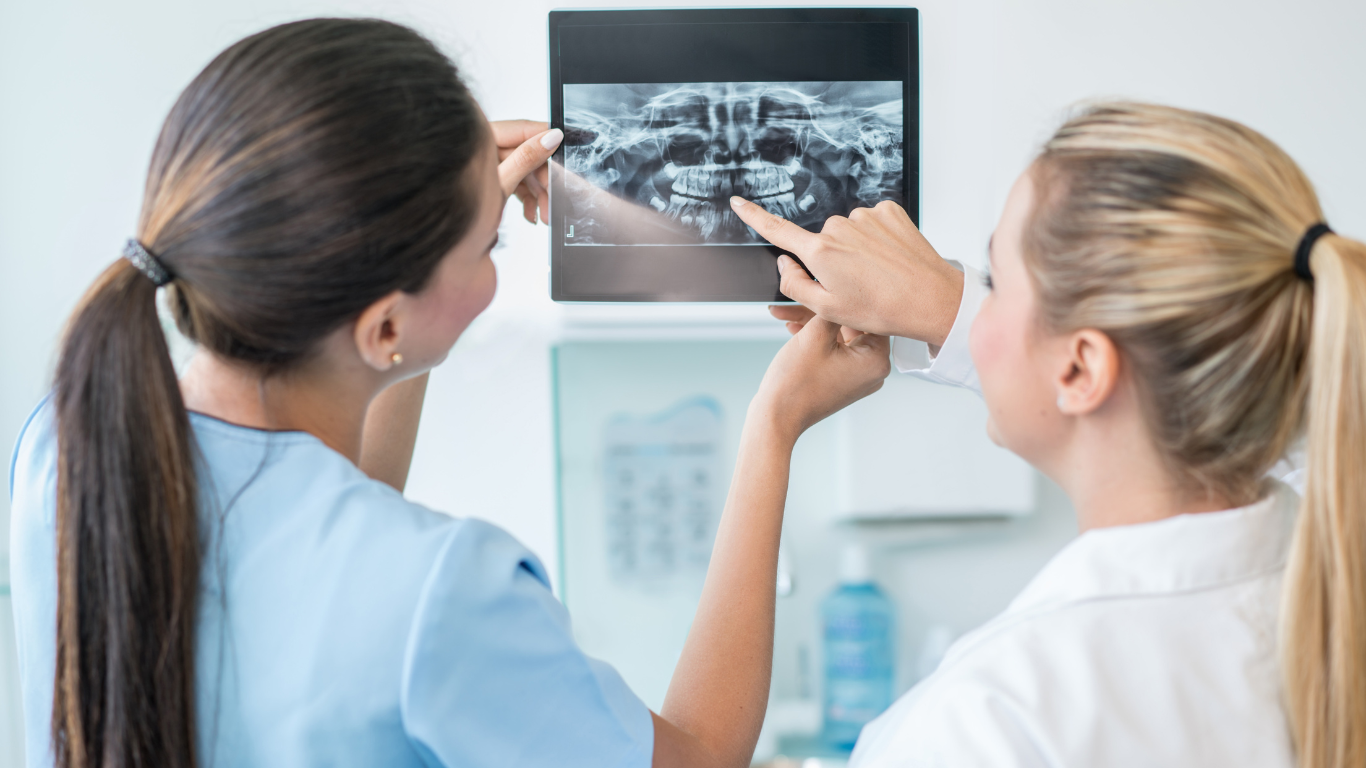 Tooth Abscess: Symptoms, Remedies, Complications & Prevention - Modern ...